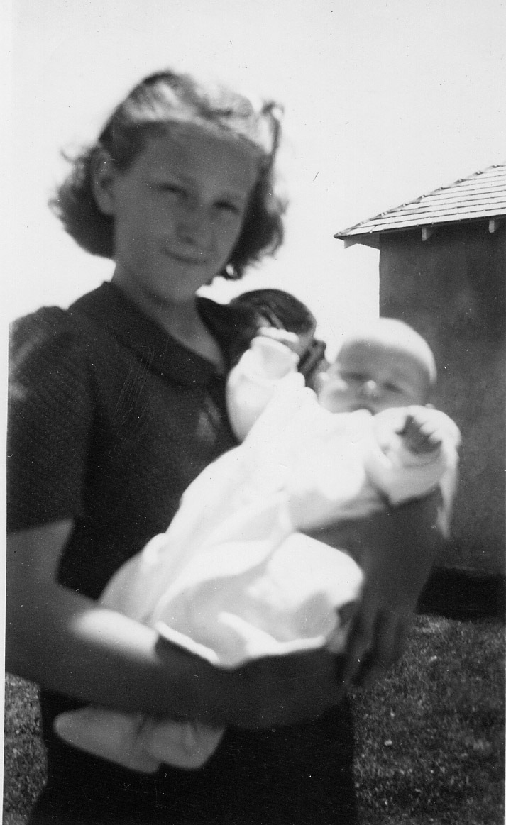 Wanda Ruth Blomquist Moffett