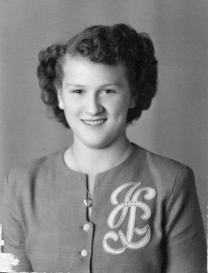 Wanda Ruth Blomquist Moffett