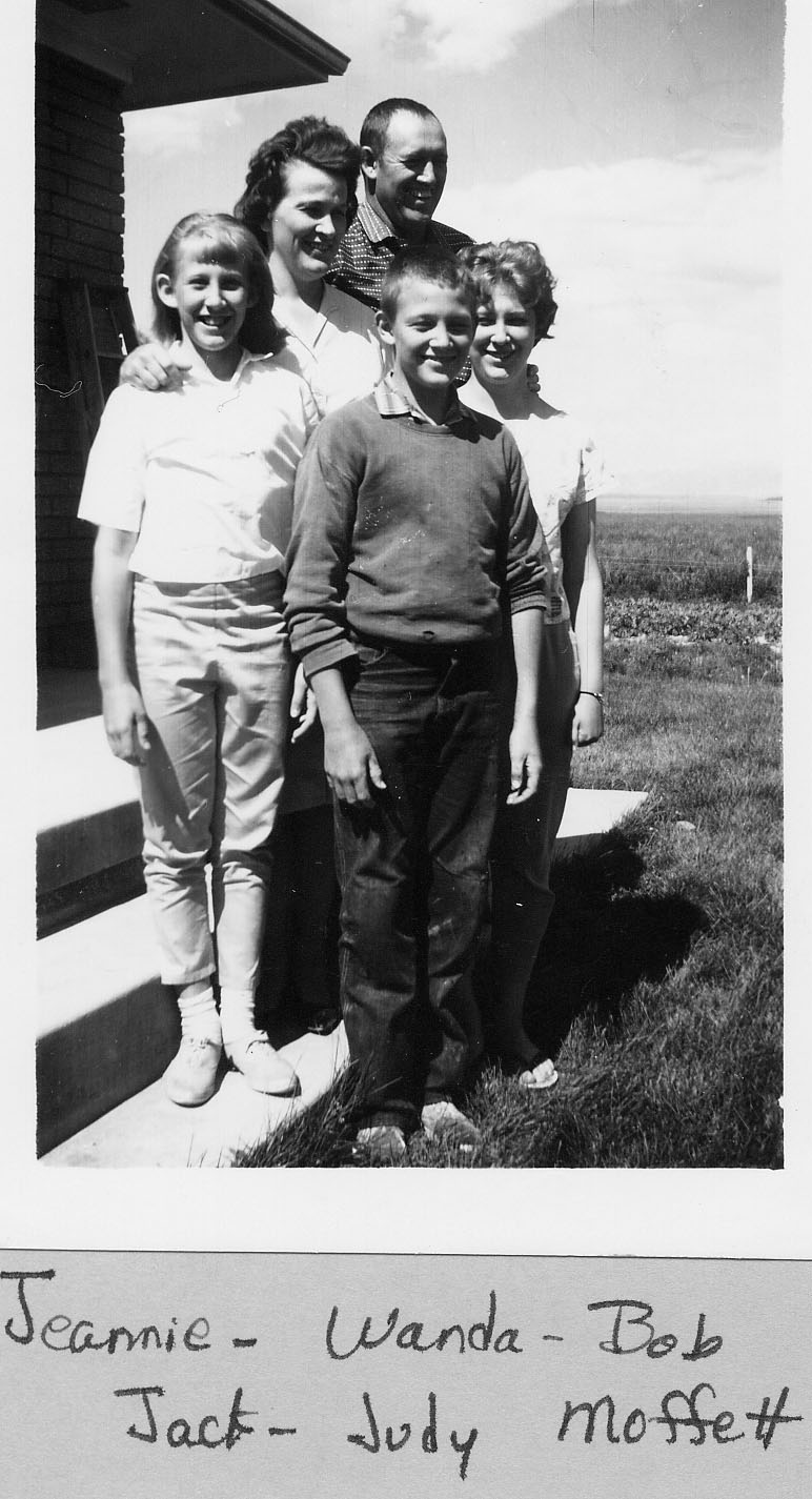 Wanda Ruth Blomquist Moffett